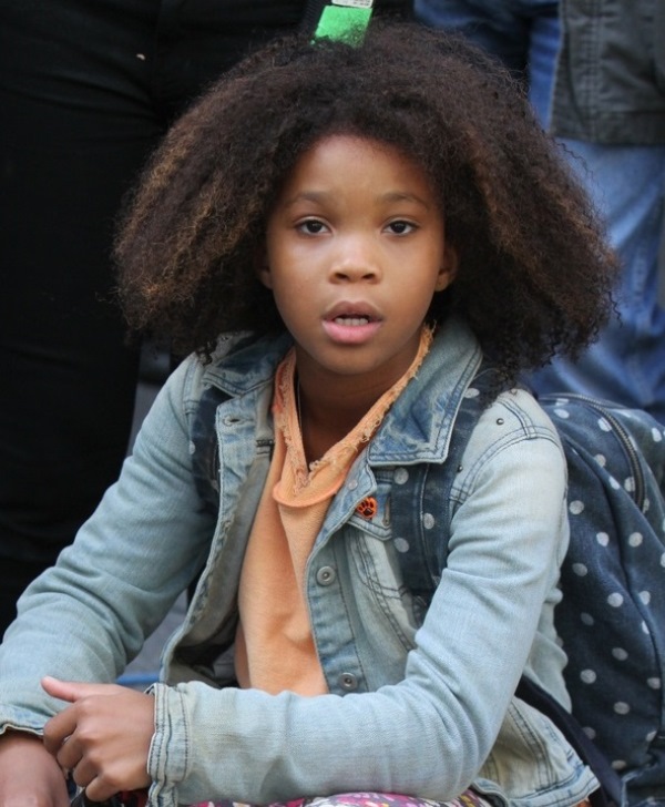 Quvenzhane Wallis and Jamie Foxx start shooing Annie|Lainey Gossip ...
