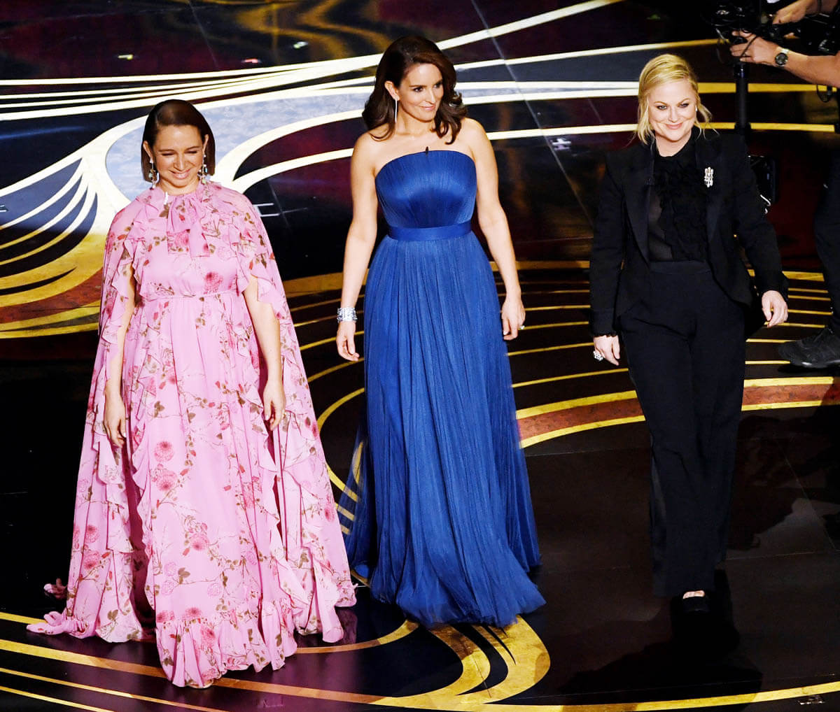 Maya Rudolph, Amy Poehler, and Tina Fey mean-girled the Academy at the ...
