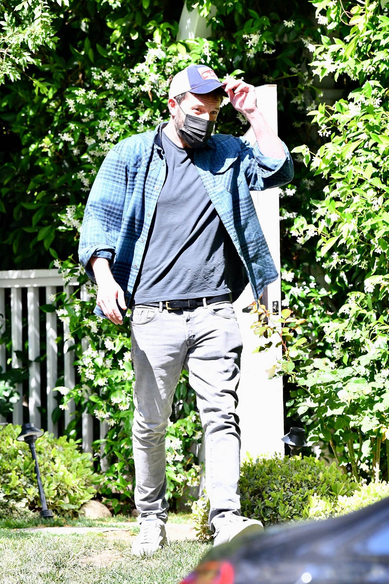 Ben Affleck back in LA after spending time with Jennifer Lopez in Miami