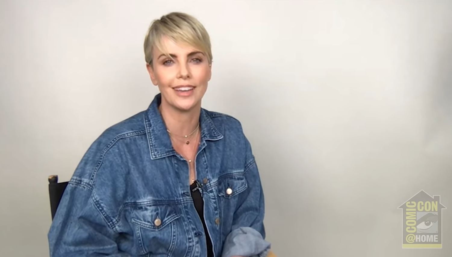 Charlize Theron is a bitch in Toronto