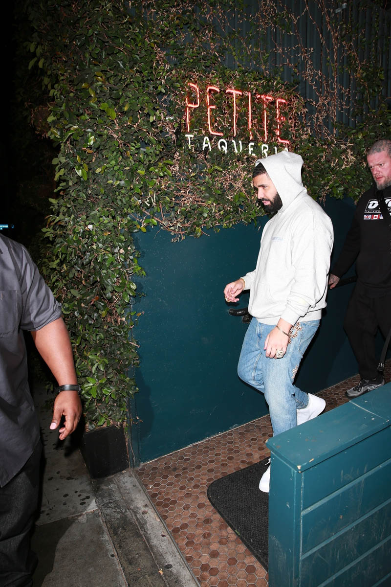 Rihanna reportedly showed up to Drake's birthday party in LA