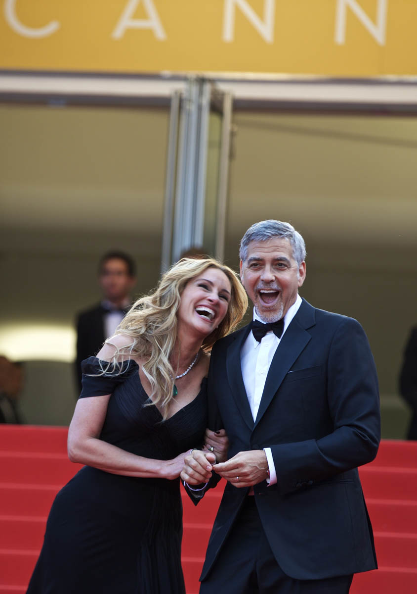 First photo of George Clooney returning to ER as Doug Ross