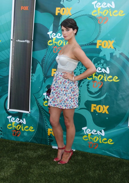 Ashley Greene and Chace Crawford hook up after Teen Choice Awards