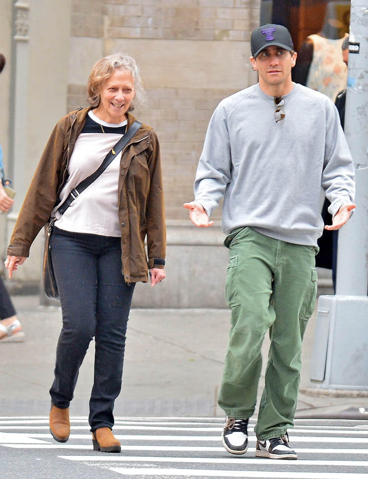 Jake Gyllenhaal's high profile Fall with Sunday In The Park and ...