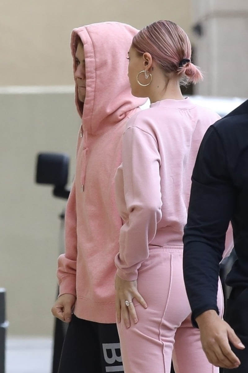 Justin and Hailey wedding date and a possible Vogue tie-in