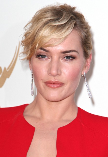 Kate Winslet wins Emmy Award for Mildred Pierce 19sept11