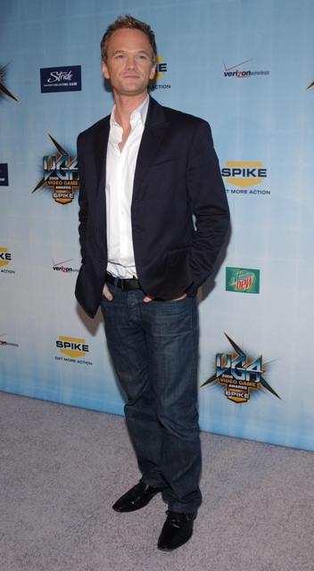 Neil Patrick Harris on Saturday Night Live Doogie theme and Two First Names