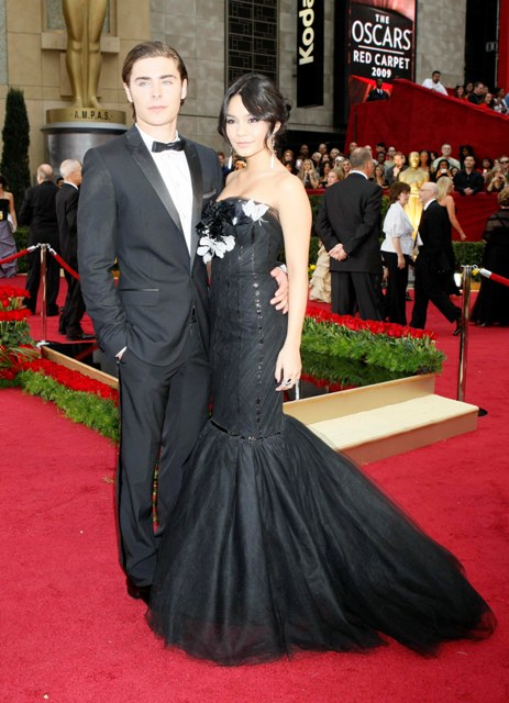 Zac Efron and Vanessa Hudgens with Robert Pattinson at Oscars 2009