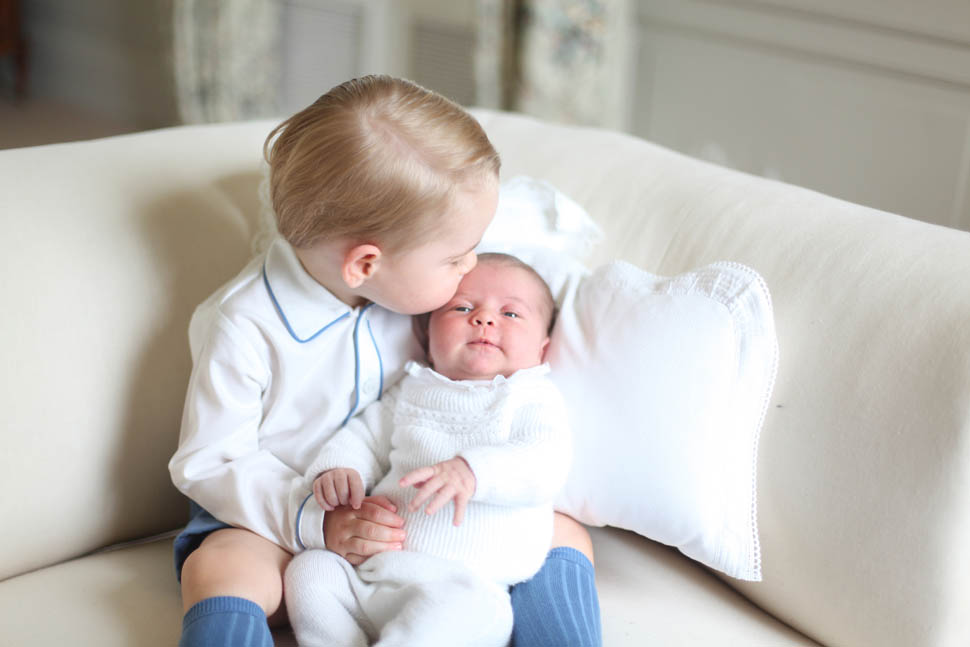 Prince George and Princess Charlotte's first official portraits ...