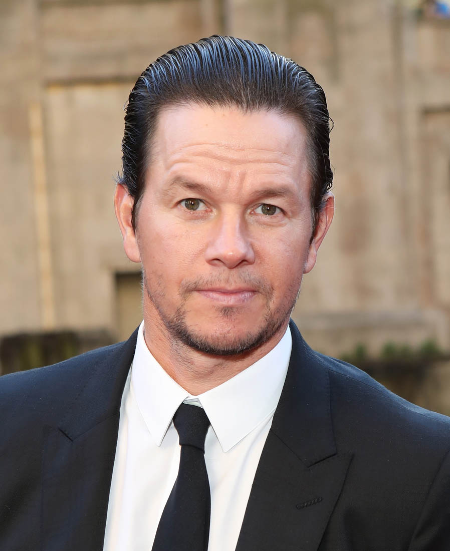 Transformers 5 movie review starring Mark Wahlberg