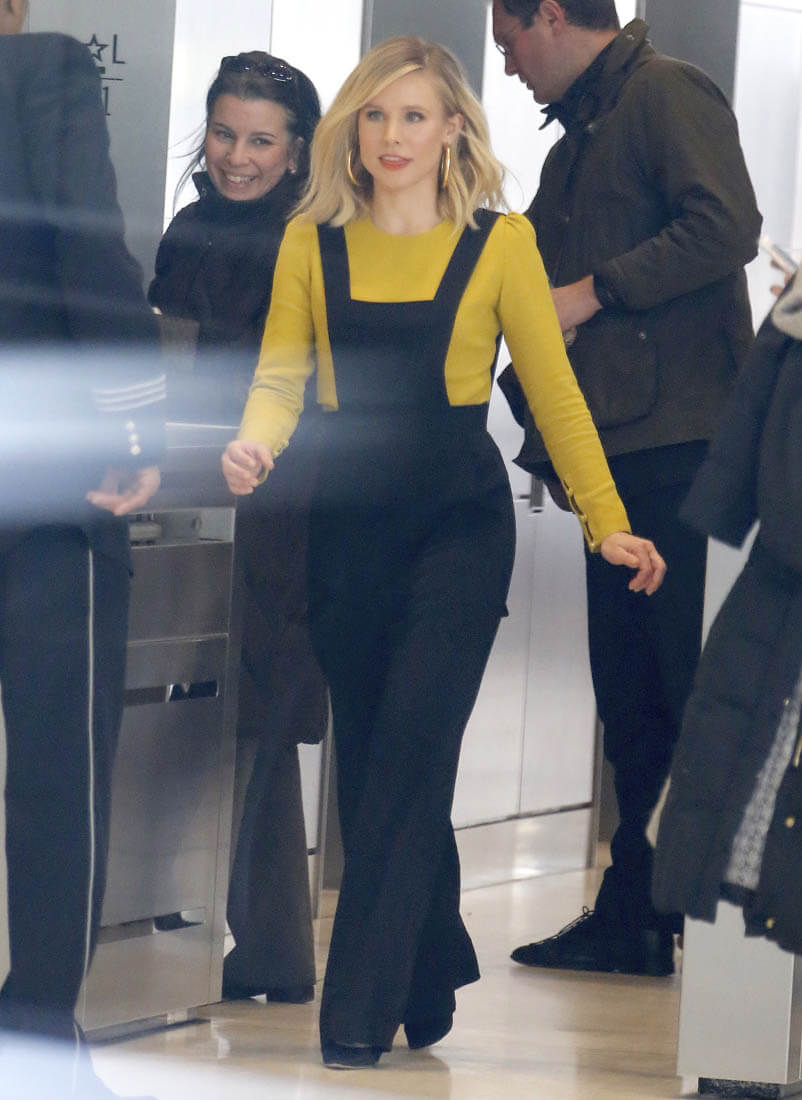 Kristen Bell's overalls|Lainey Gossip Lifestyle