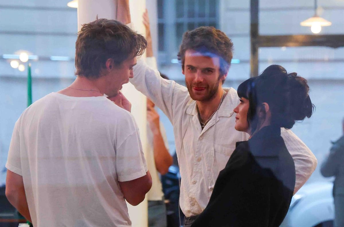 How did Lily Allen and Austin Butler's random friendship pairing even ...