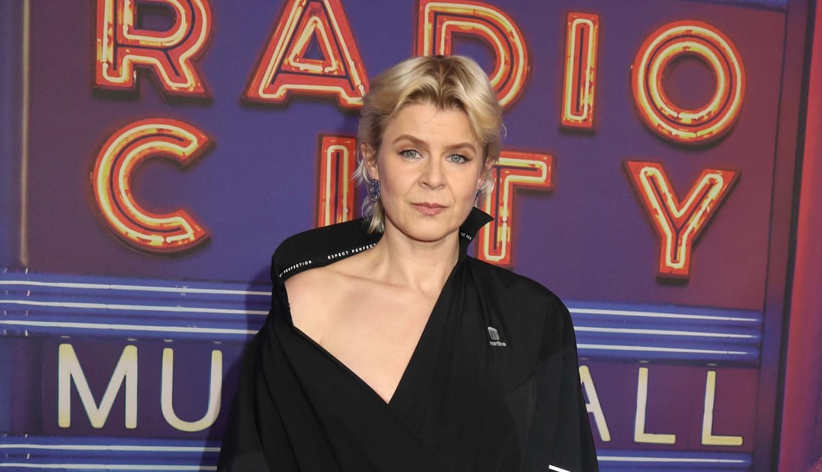 MC's Music Lounge: Robyn’s new link-up with Max Martin is a pop music ...