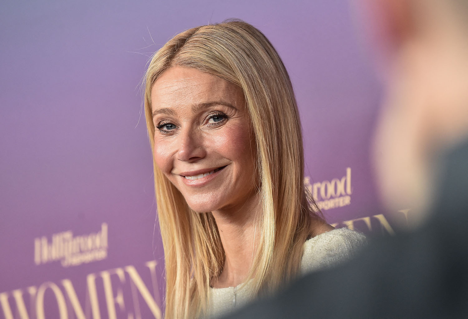 Gwyneth Paltrow GOOP boots 09dec10